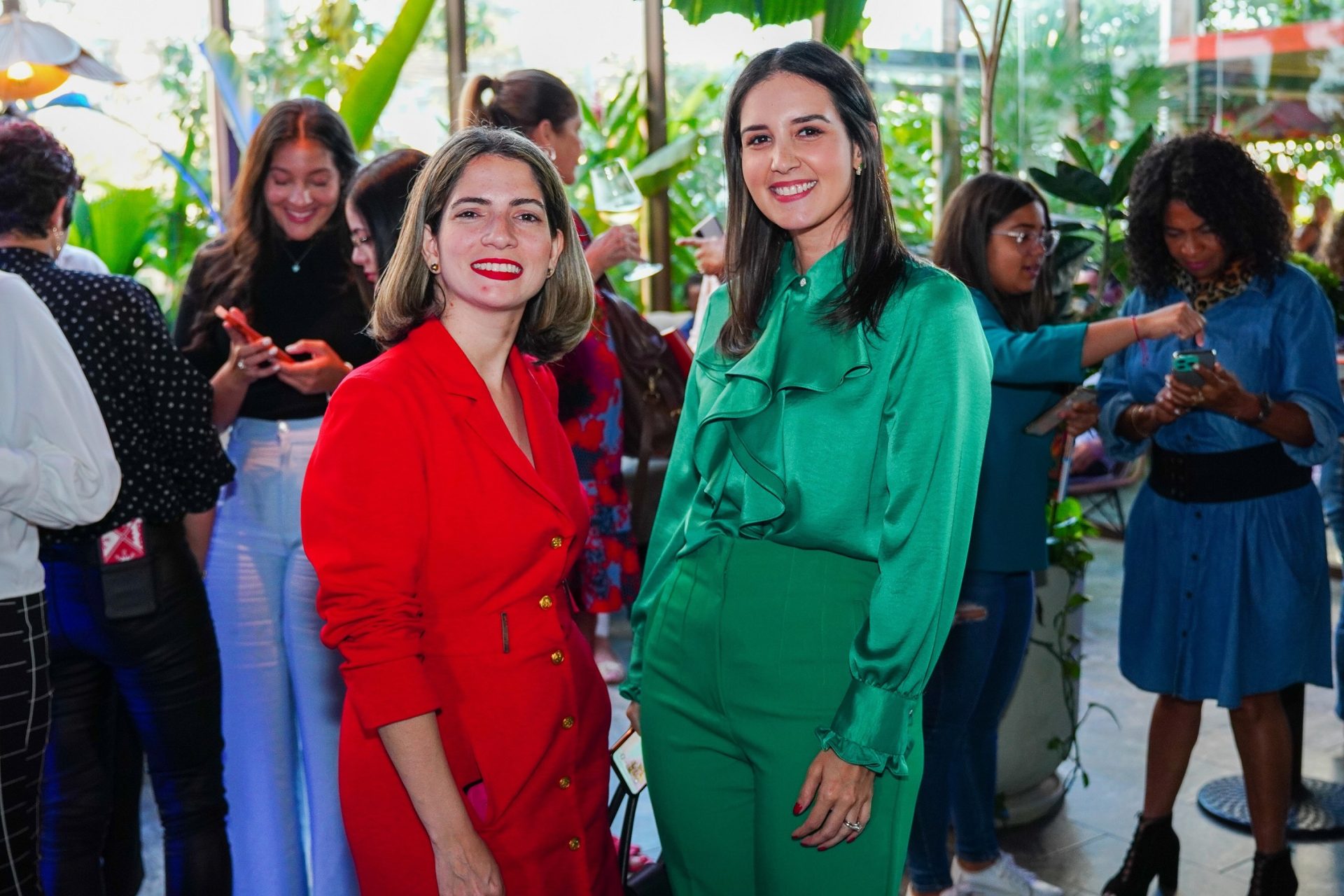 Switch / Havas presenta libro “Dominicanas que hicieron el Switch en el ...